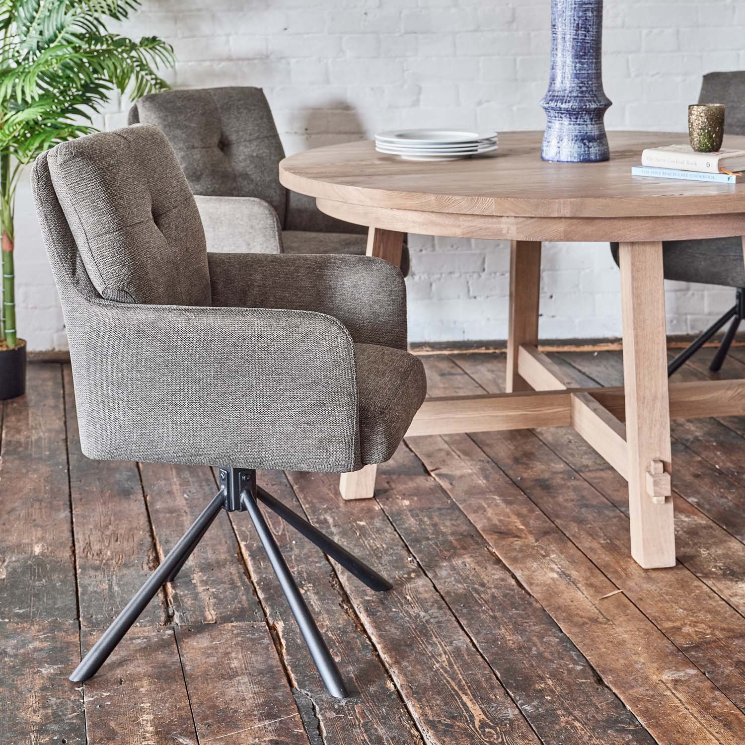 Woods Hampton Round Dining Table with 4 Parma Chairs in Grey - Woods ...