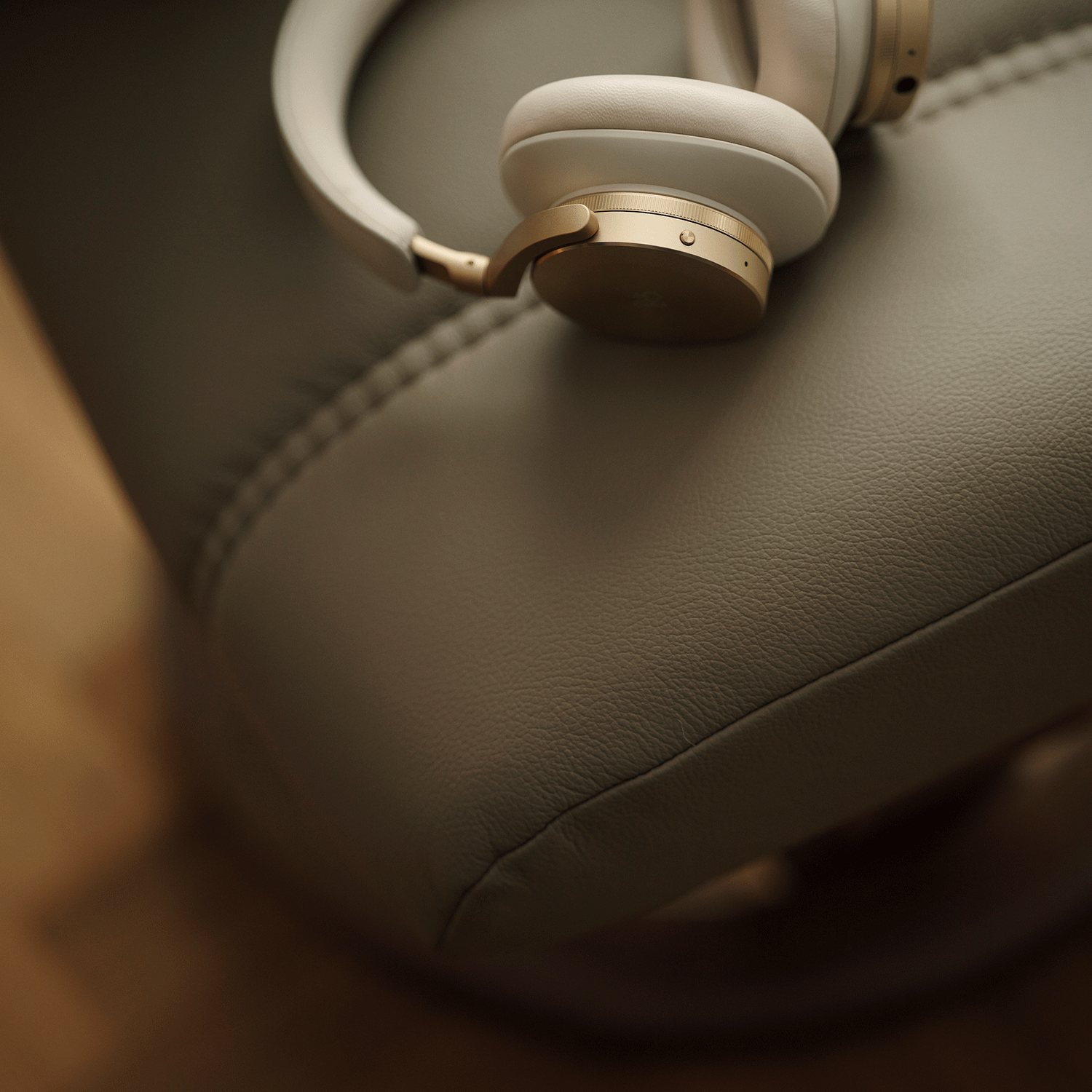 Stressless Consul Recliner & Footstool with Classic Base in Batick Mole ...