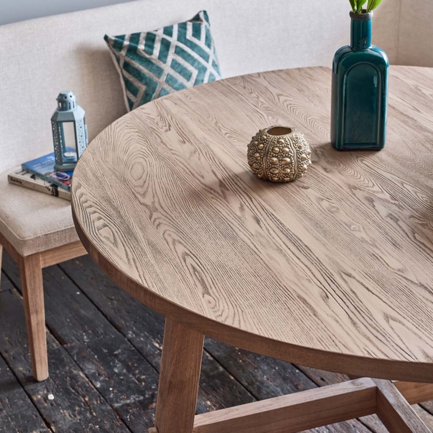 Woods Hampton Round Dining Table with 4 Parma Chairs in Dark Green ...